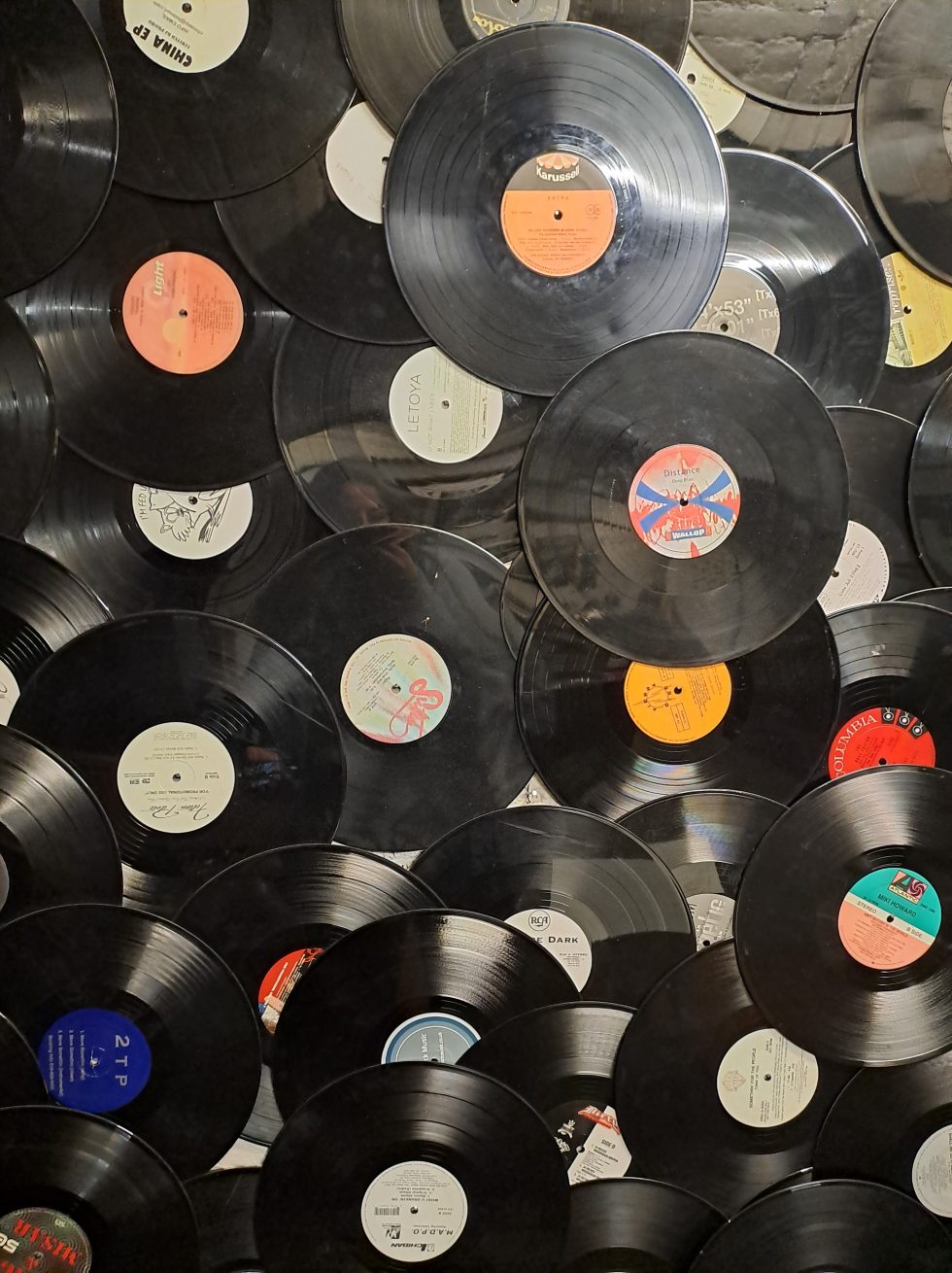 Vinyl comeback or rennaissance? - Audio Anatomy